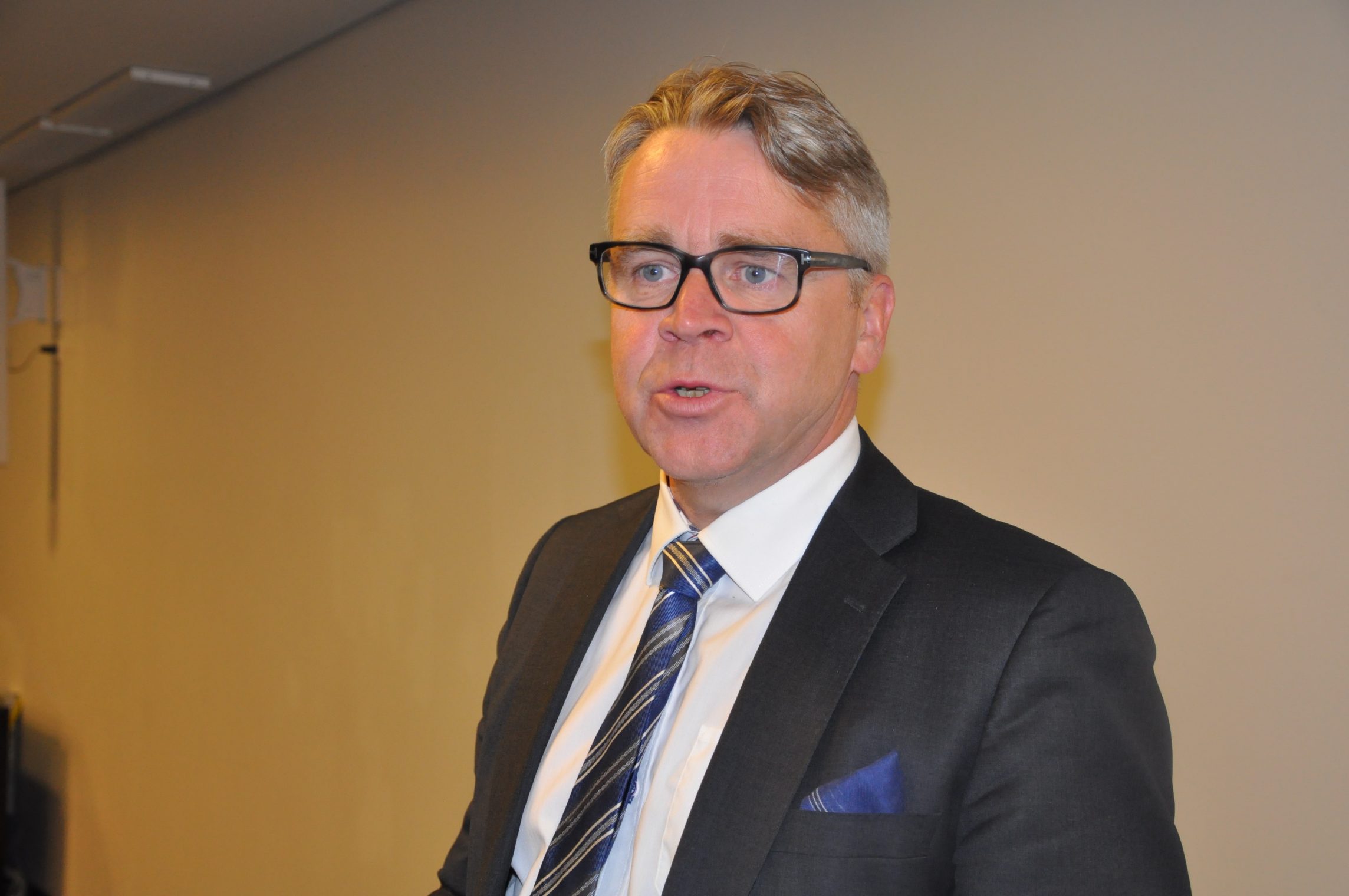 KD:n Peter Östman puolustaa puolen miljardin vientitulot vuosittain ...