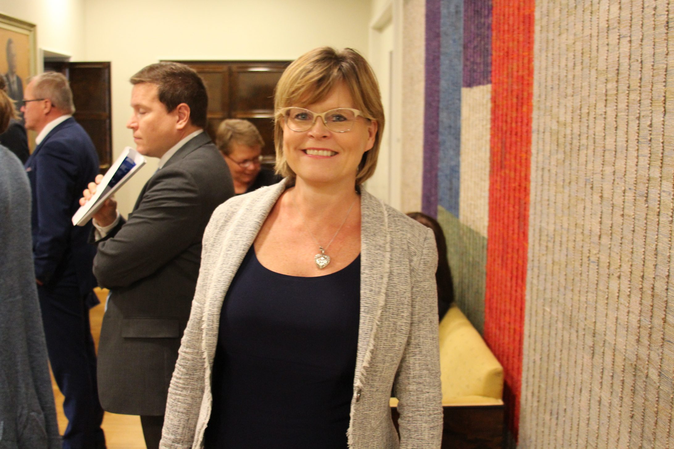 Kristillisdemokraattien Sari Tanus on huolissaan kansanedustajiin ...