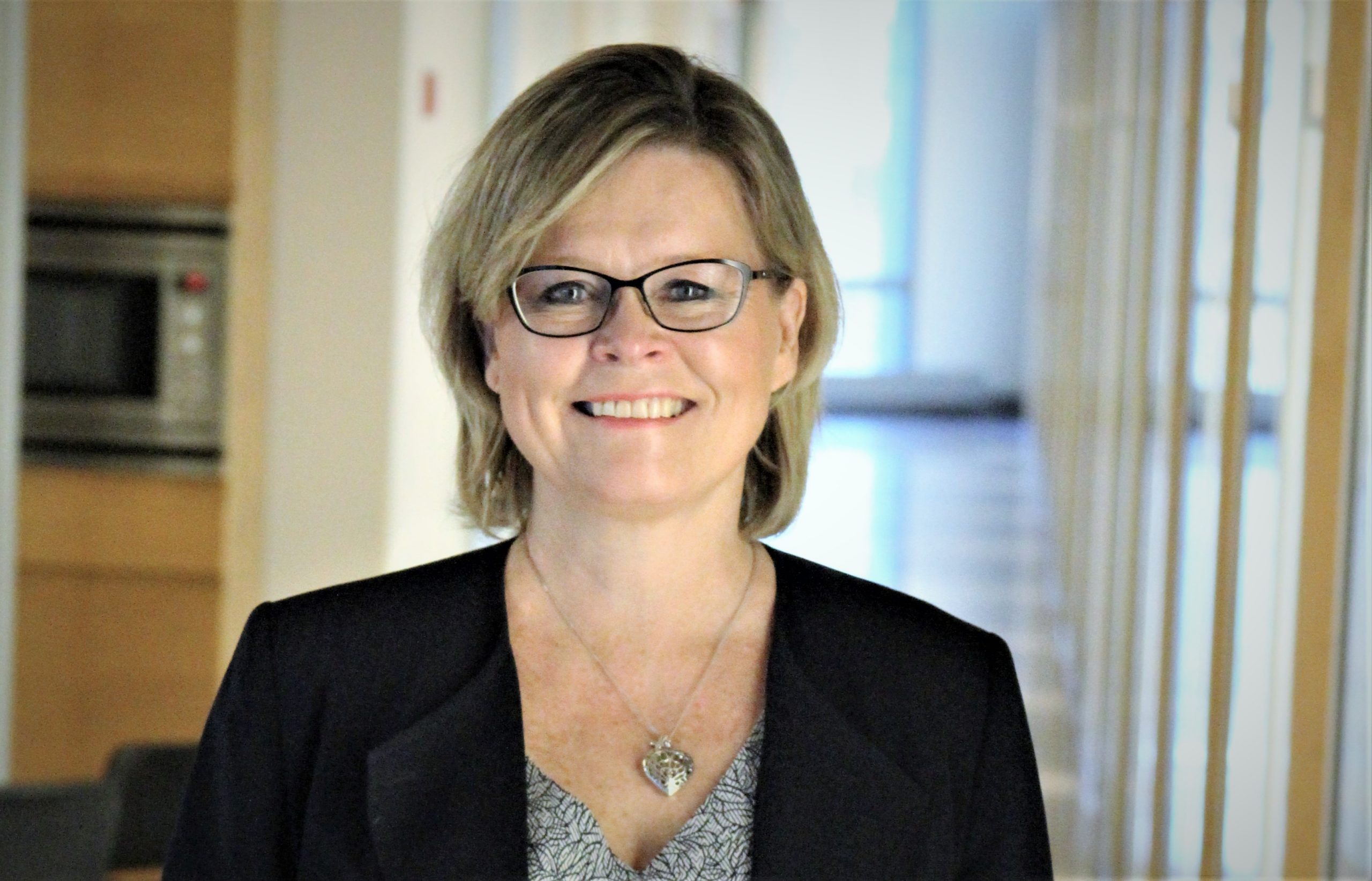 Rokotuksia saadaan pikkuhiljaa, mutta vielä kuukausia jokaisen on ...