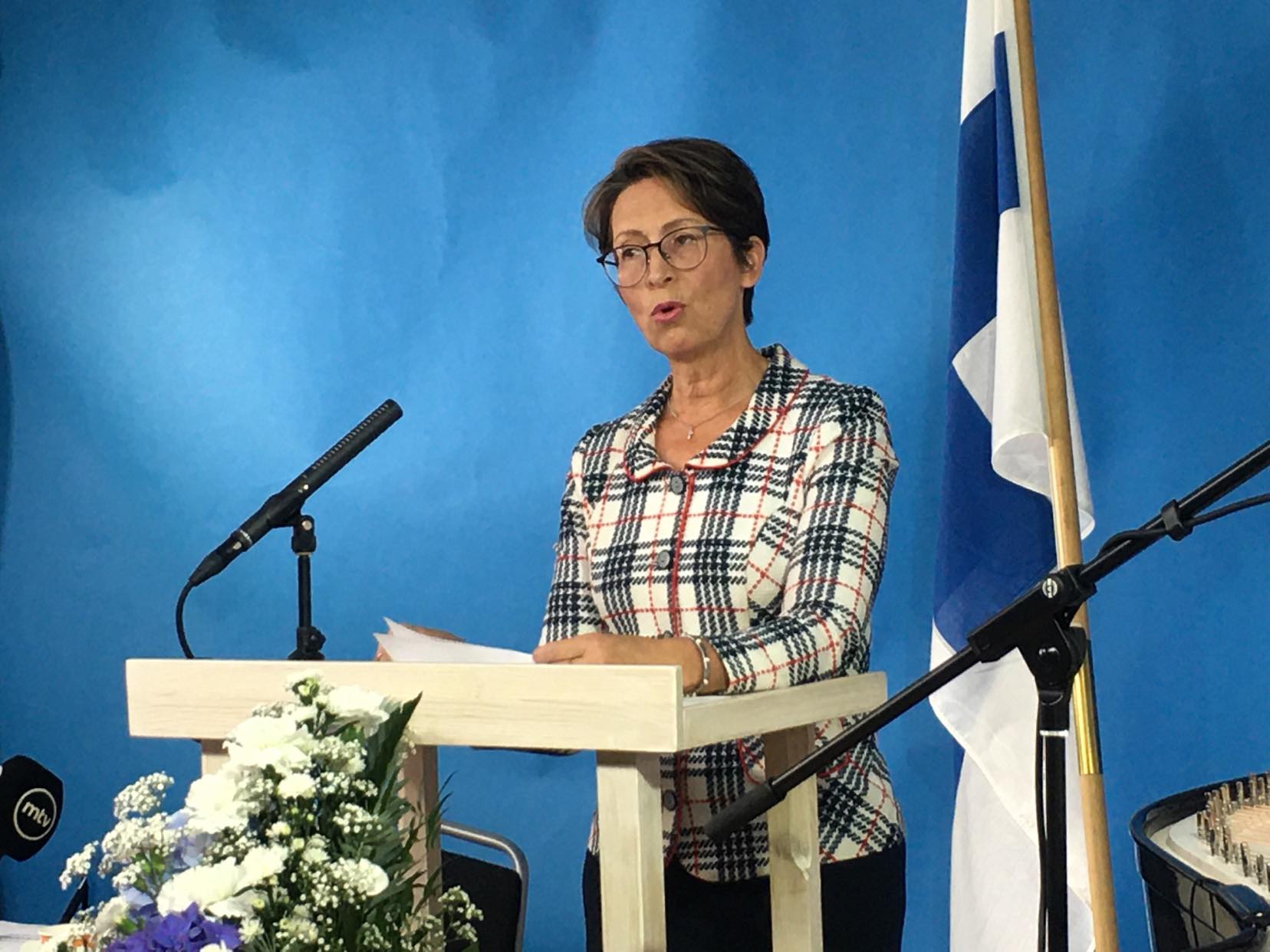 Sari Essayah kolumnissaan: Haluamme hyvinvointia ja kevyttä hallintoa ...