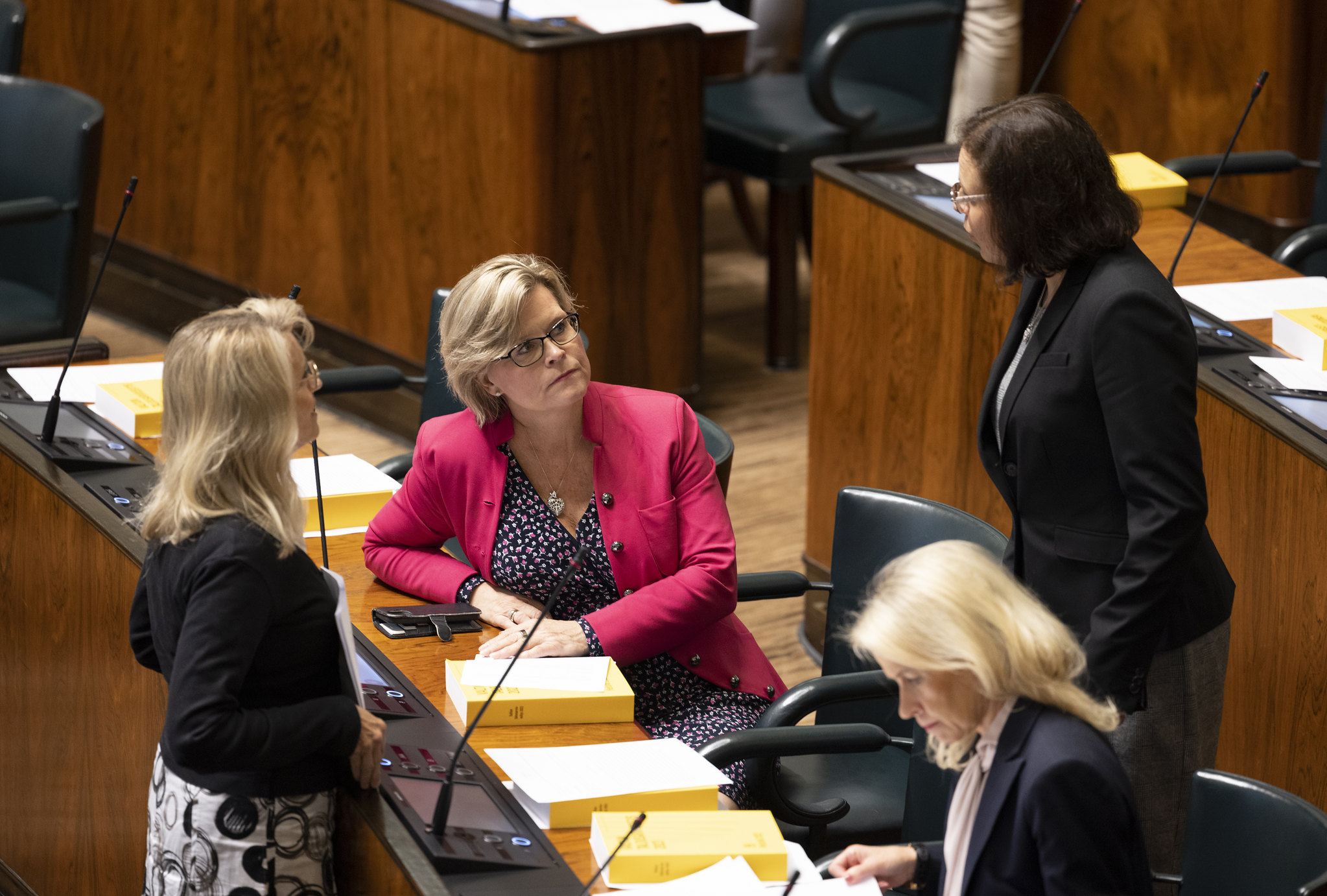 ”Lapsilisiin tasokorotus ja vauvatonni” - Sari Tanus muistuttaa, että ...