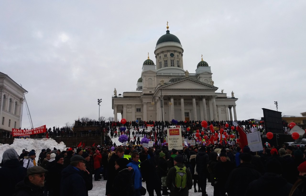Tapio Luoma-aho näkökulmassaan: Köyhä maa, joka luulee olevansa rikas ...