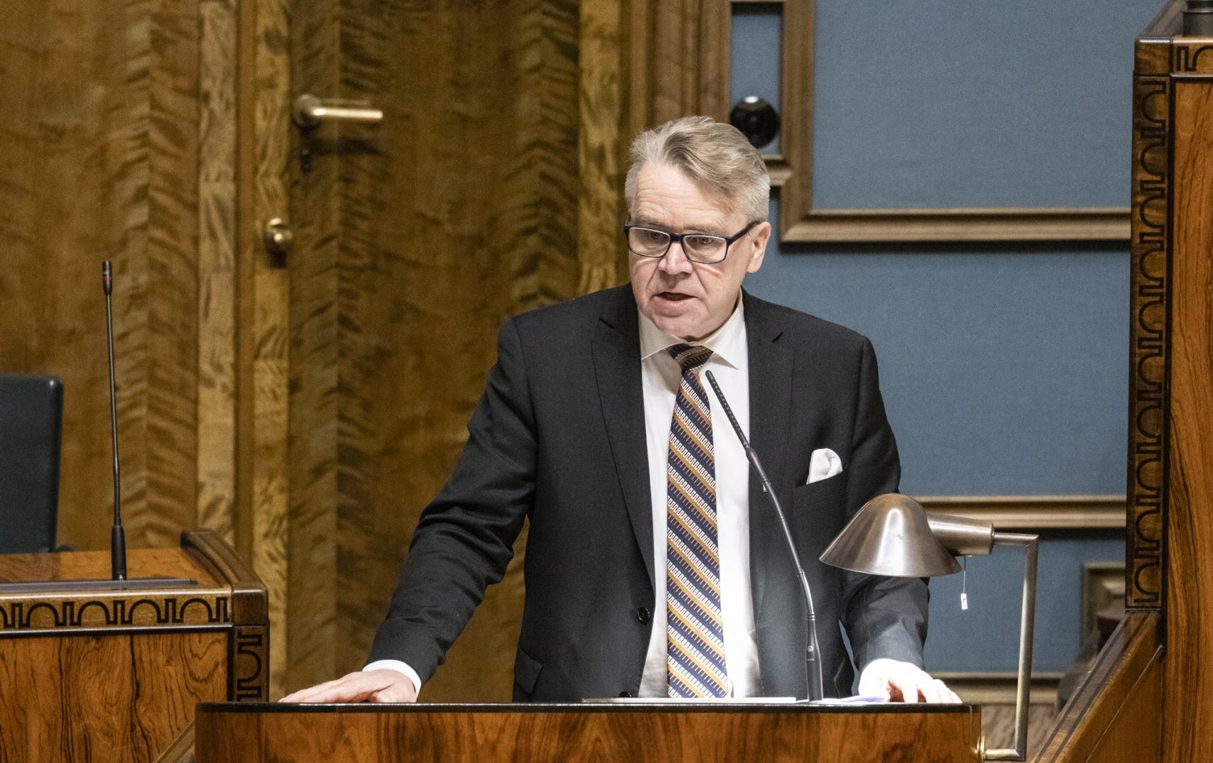 ”Ei niin synkkää kuin kuvitellaan” - Peter Östmanin mukaan oppositio ...